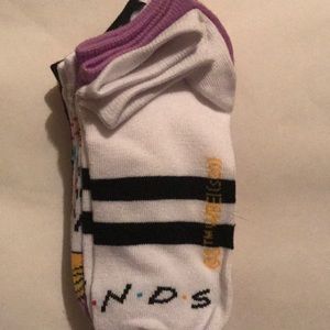 Friends TV Show Ankle Socks 5 Pack | Accessories | Friends Tv Show ...